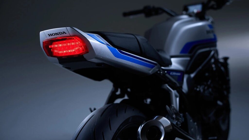 Honda CB1000F Concept Debuts with Retro Looks, Fireblade Power - BNM